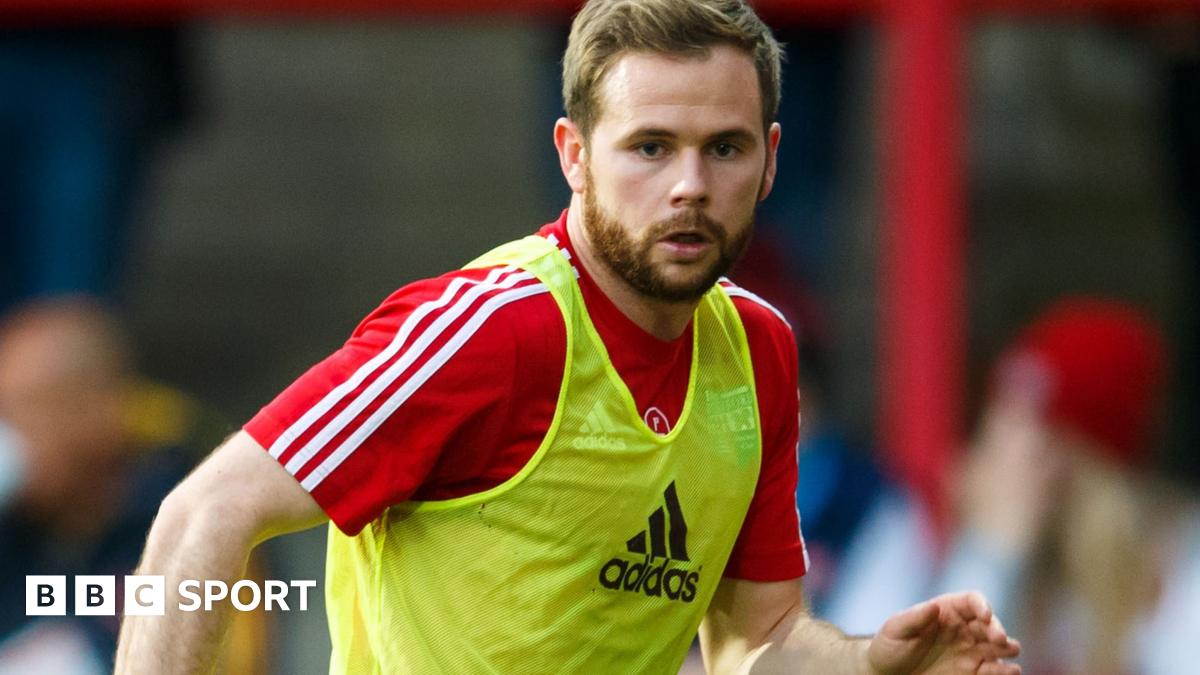 Alan Judge: Brentford midfielder to have further surgery on leg - BBC Sport