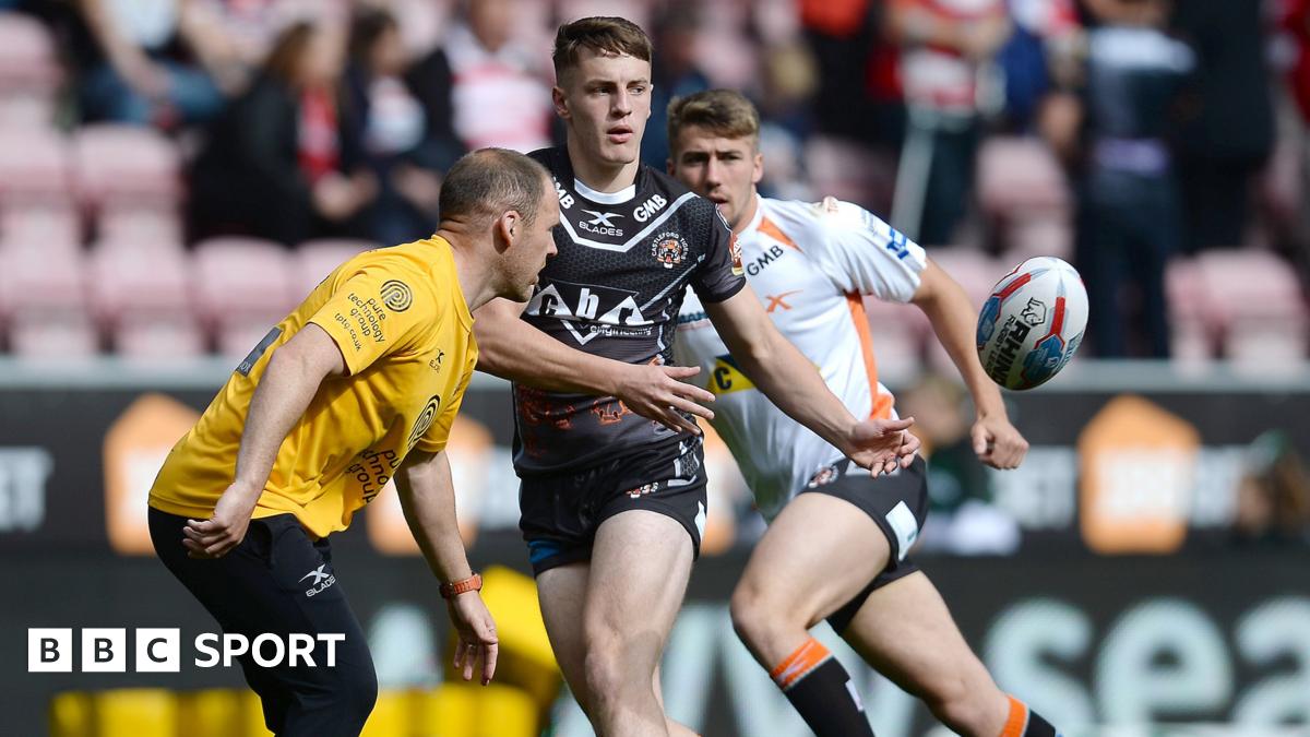Jake Trueman: Castleford teenage half-back enjoys 'bonus' start in Luke ...