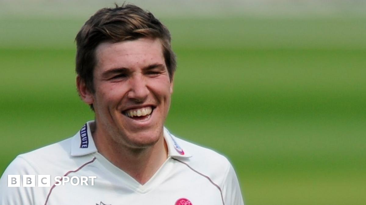 County Championship: Jamie Overton's pace puts Somerset on top - BBC Sport