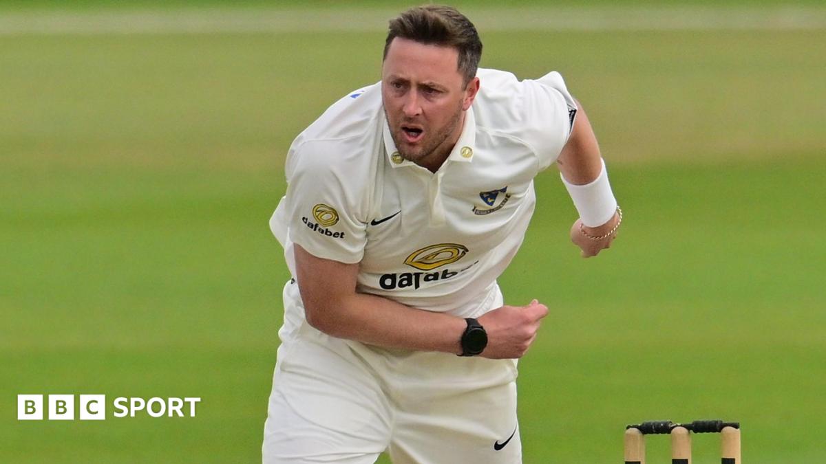 Ollie Robinson and Oli Carter: Sussex duo sign two-year contract ...