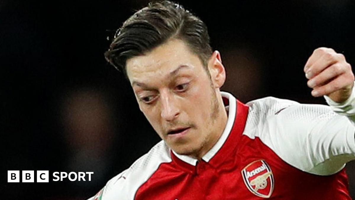Mesut Ozil: Arsenal midfielder signs new contract until 2021 - BBC Sport