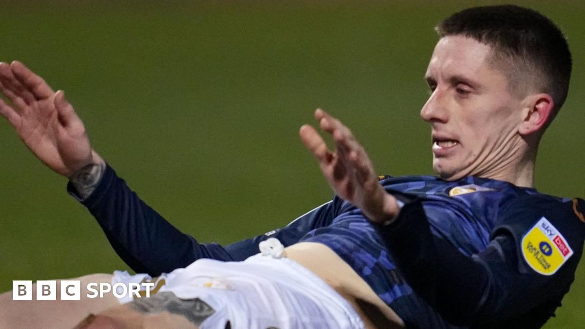 Ashley Hunter: MK Dons sign former Morecambe forward ahead of new ...