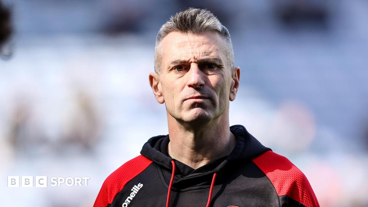 Rory Gallagher: Former Derry GAA manager intends to return - BBC Sport