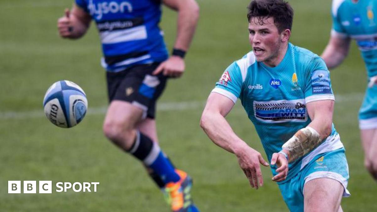 Will Butler: Gloucester sign former Worcester Warriors centre - BBC Sport