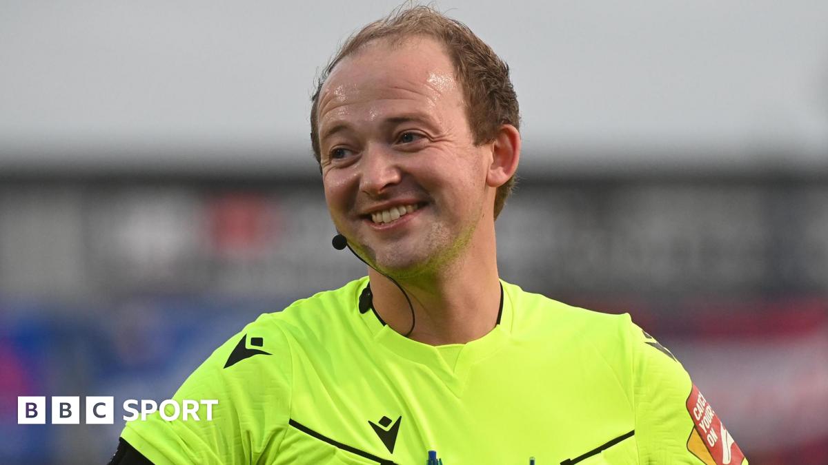 Keith Kennedy: Irish League referee passes away aged 33 - BBC Sport