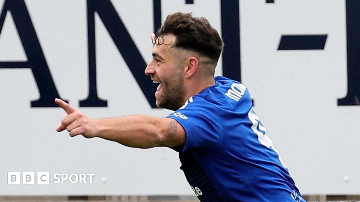 David McDaid: Striker wants 'to prove a point' with Glenavon move - BBC ...