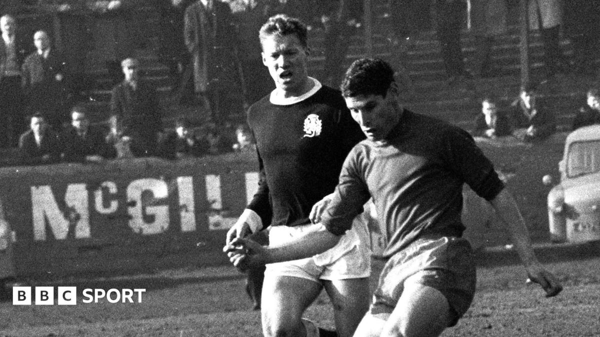 Former captain Shewan dies at 83 - BBC Sport