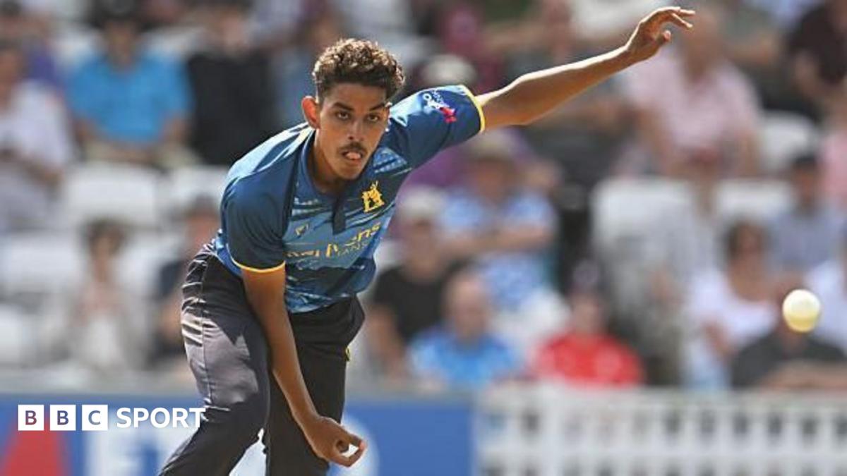 Tazeem Ali: Warwickshire leg-spinner signs new two-year contract - BBC ...