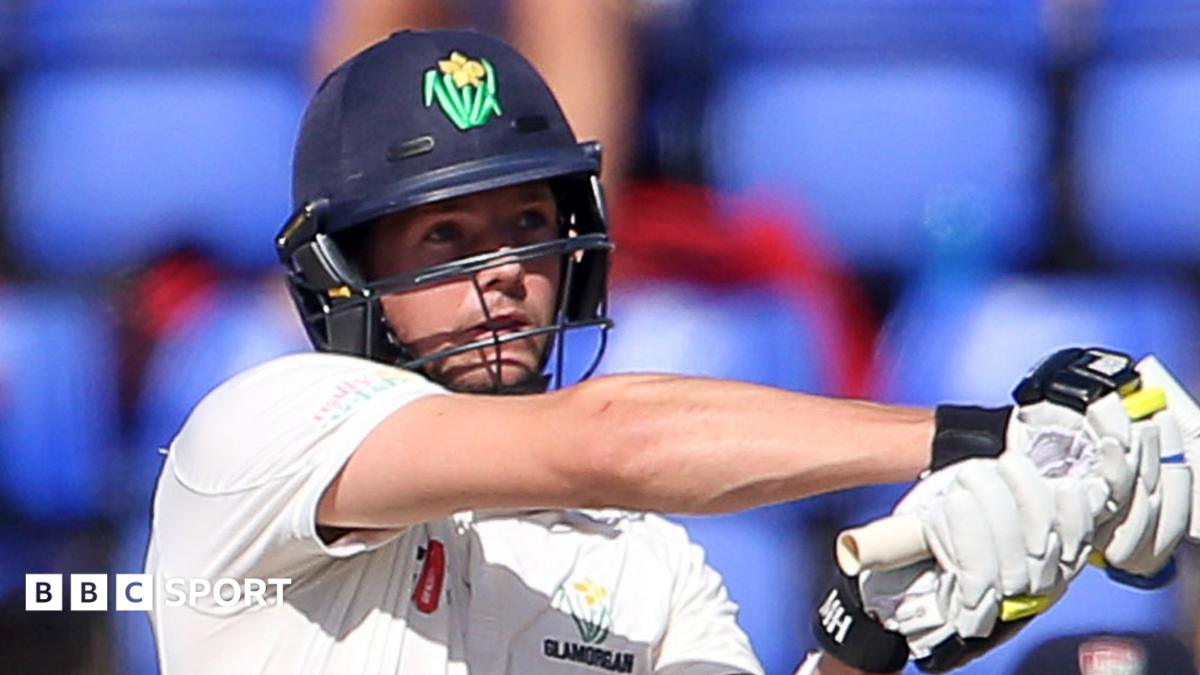Glamorgan v Sussex: Honours even after Craig Meschede fightback - BBC Sport