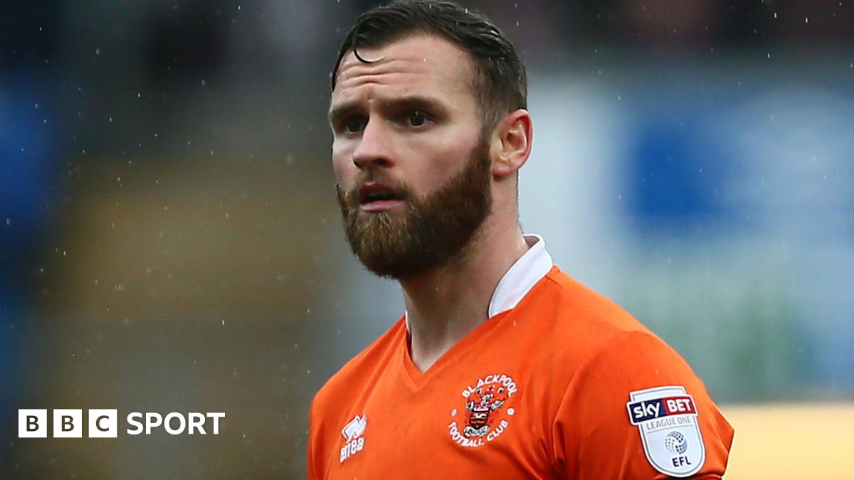 Jimmy Ryan: Rochdale sign experienced former Blackpool midfielder - BBC ...