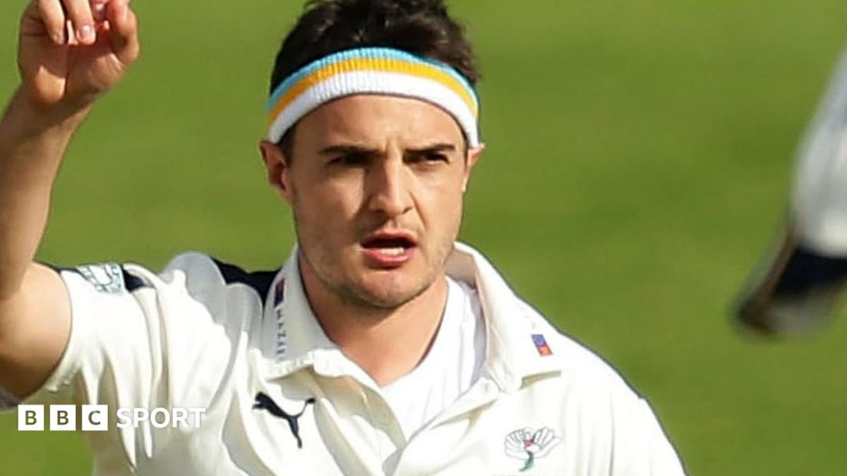 Jack Brooks: Somerset sign Yorkshire seamer on three-year deal - BBC Sport