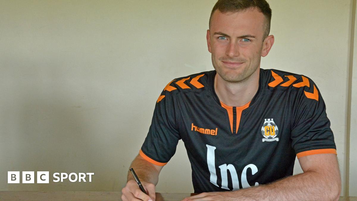 Cambridge United: Goalkeeper Callum Burton agrees two-year deal - BBC Sport