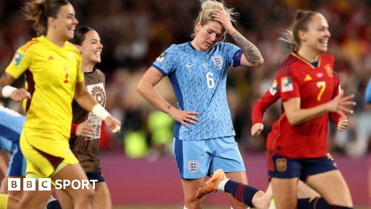 Women's World Cup final: England lose to Spain in Sydney - BBC Sport