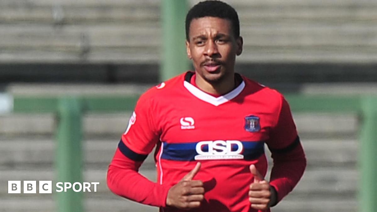 Reggie Lambe: Carlisle United midfielder extends contract - BBC Sport