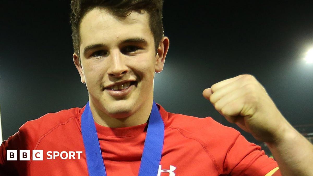 Junior World Championship: Osprey Owen Watkin left out of Wales Under ...
