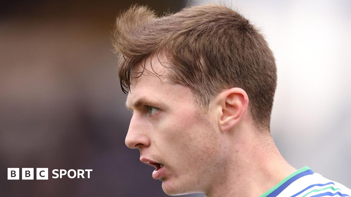 Chris Merrie: Tranmere Rovers midfielder signs one-year deal - BBC Sport