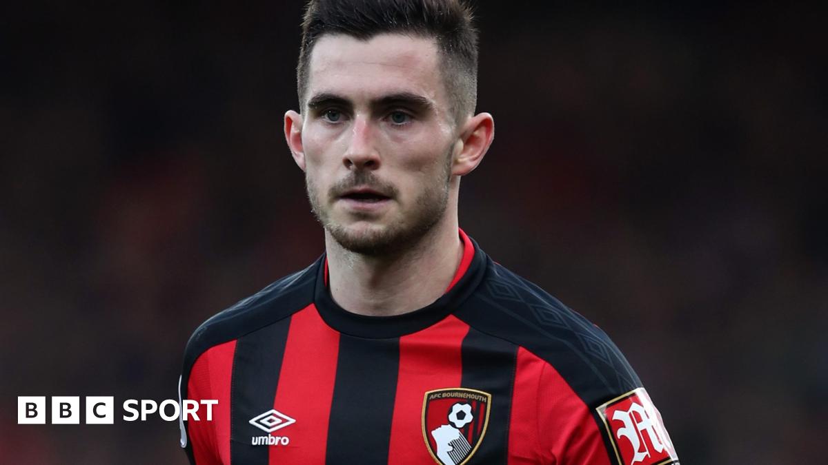 Lewis Cook signs new deal to keep him at Bournemouth until 2022 - BBC Sport