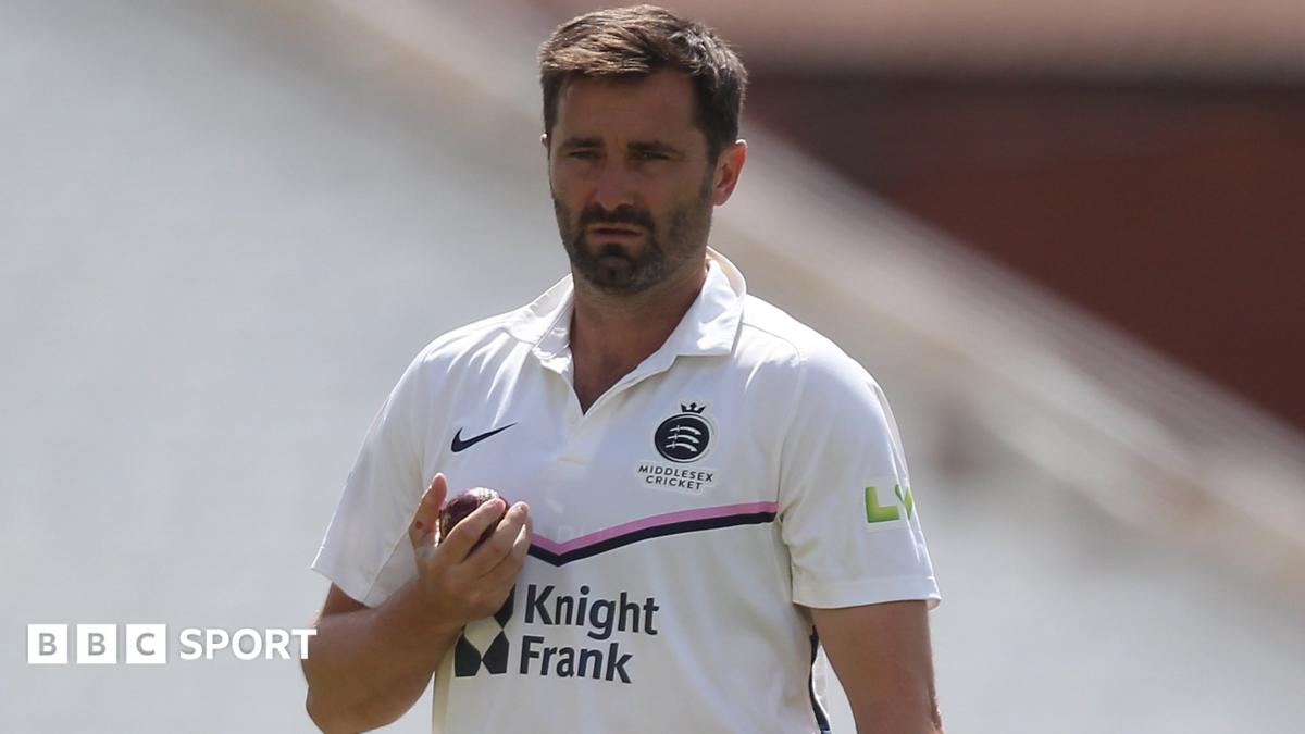 Tim Murtagh: Seam bowler to stay with Middlesex in player-coach role ...