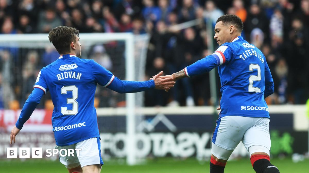 Full backs key to Rangers' revival - Dodds - BBC Sport
