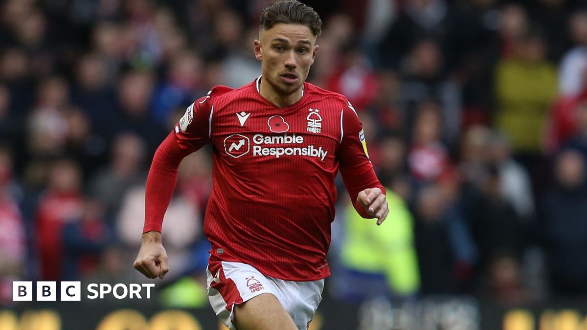 Matty Cash: Nottingham Forest midfielder signs new deal until 2023 ...