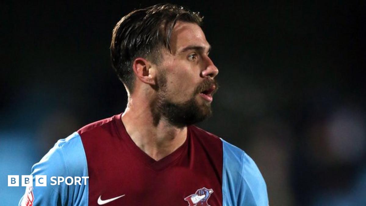 Andrew Boyce: Scunthorpe United defender stays at Hartlepool United ...