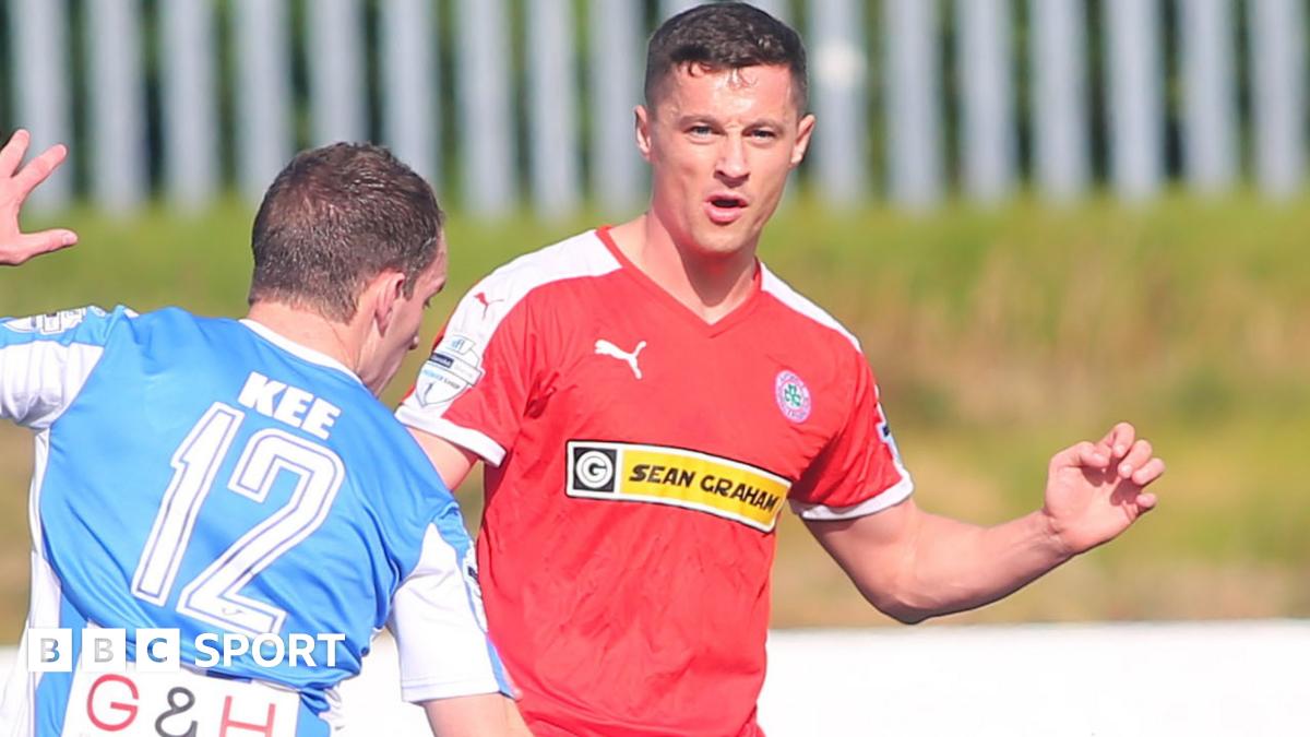 Reds midfielder Harkin out for a year with knee injury - BBC Sport