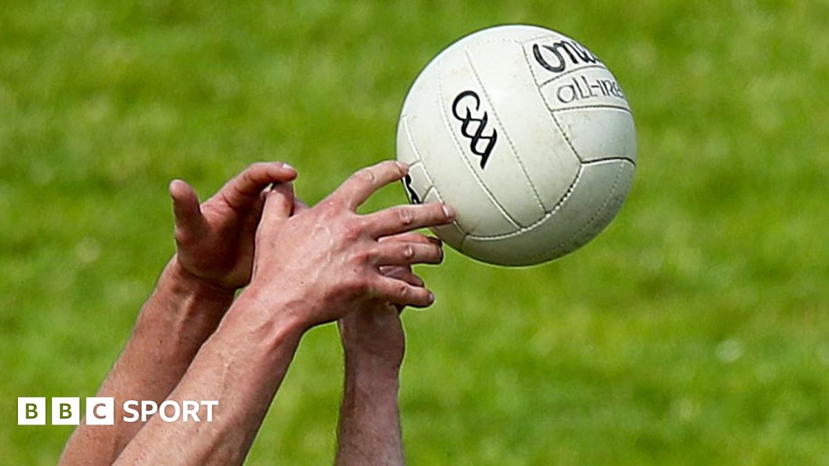 Down GAA: Dundrum suspend activity after Covid-19 case - BBC Sport