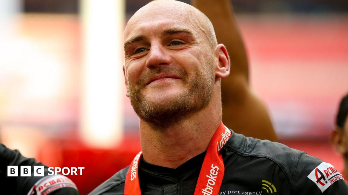 Gareth Ellis: Hull FC forward announces retirement aged 39 - BBC Sport