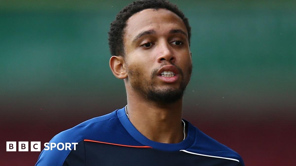 Brendan Galloway: Plymouth Argyle sign former Everton and Luton Town ...