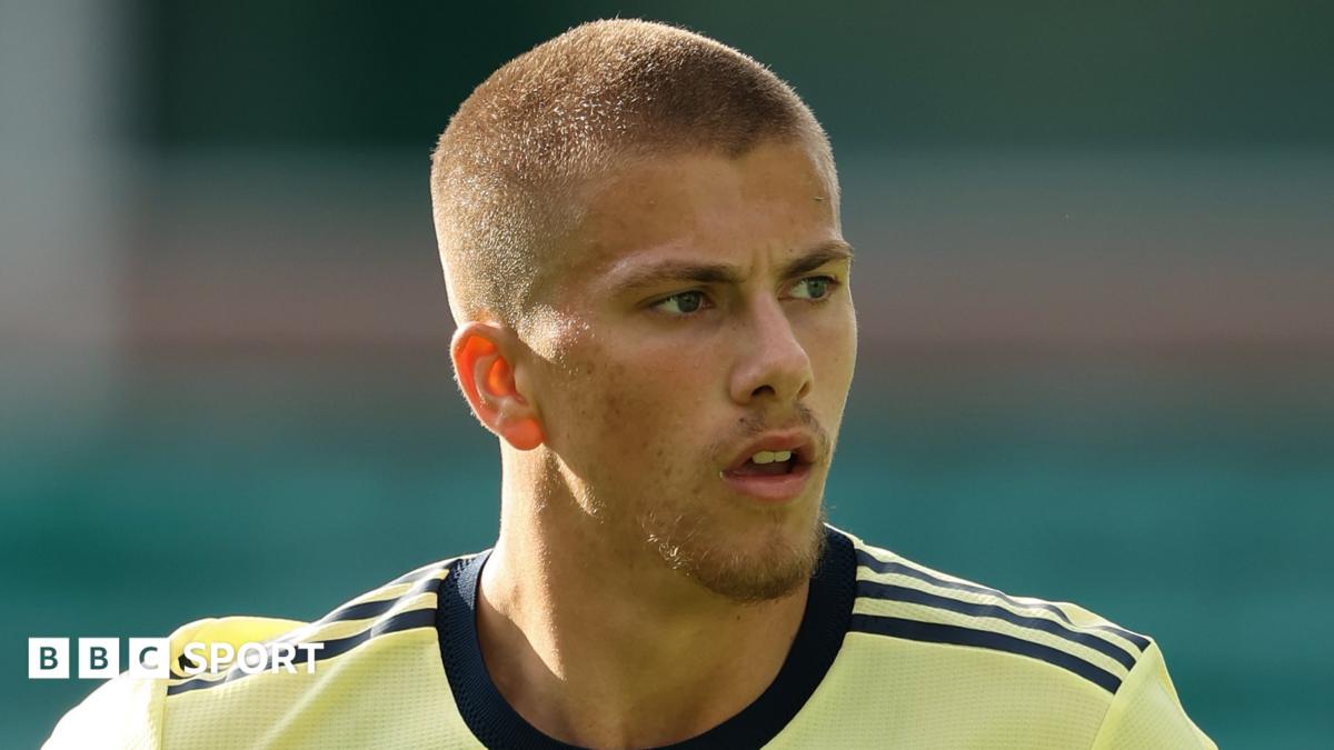 Harry Clarke: Ross County sign Arsenal defender on loan - BBC Sport