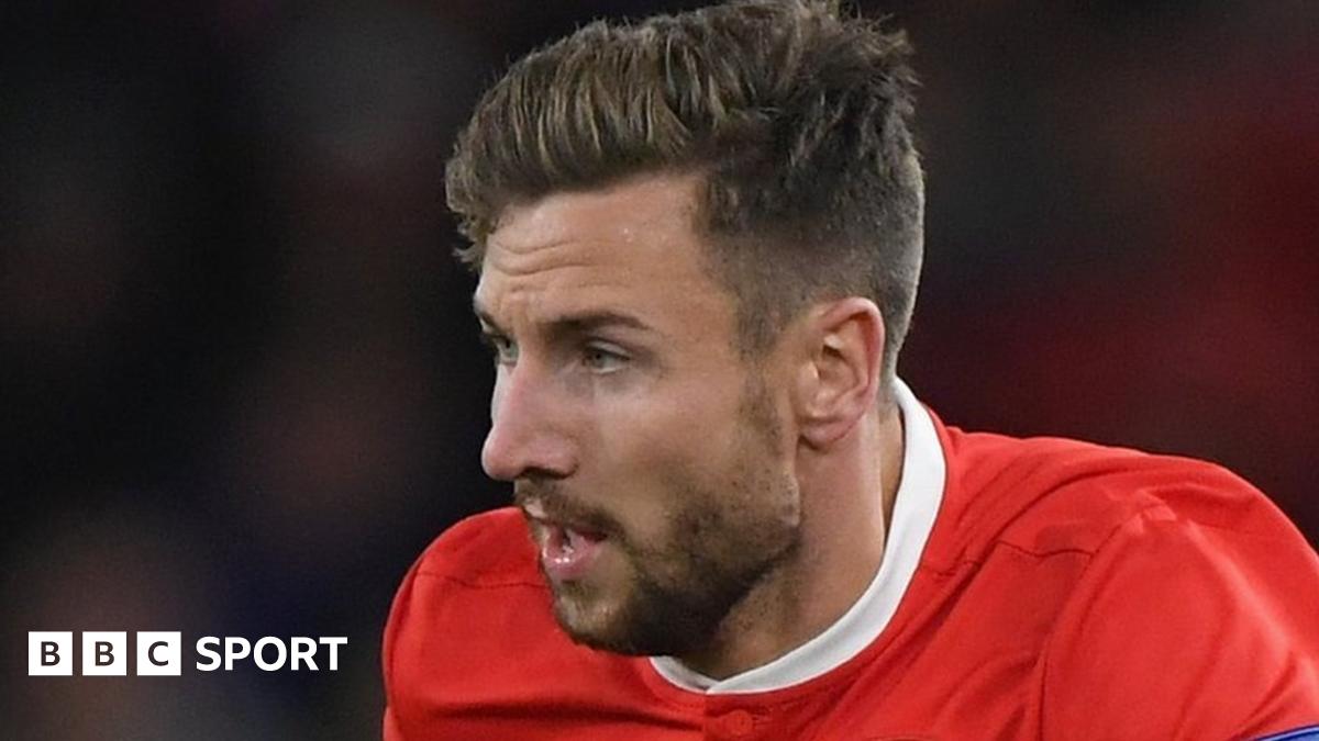 Paul Dummett: Newcastle defender set to end Wales career - BBC Sport