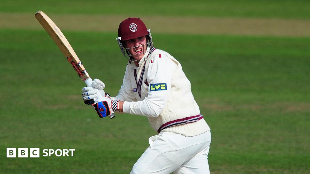 County Championship: Jeetan Patel takes five wickets for Bears - BBC Sport