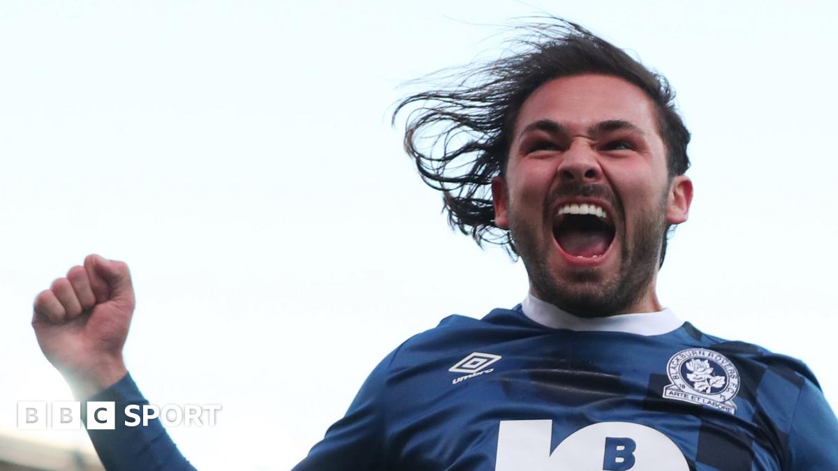 Stoke City 1-2 Blackburn Rovers: Sam Gallagher condemns Michael O'Neill ...