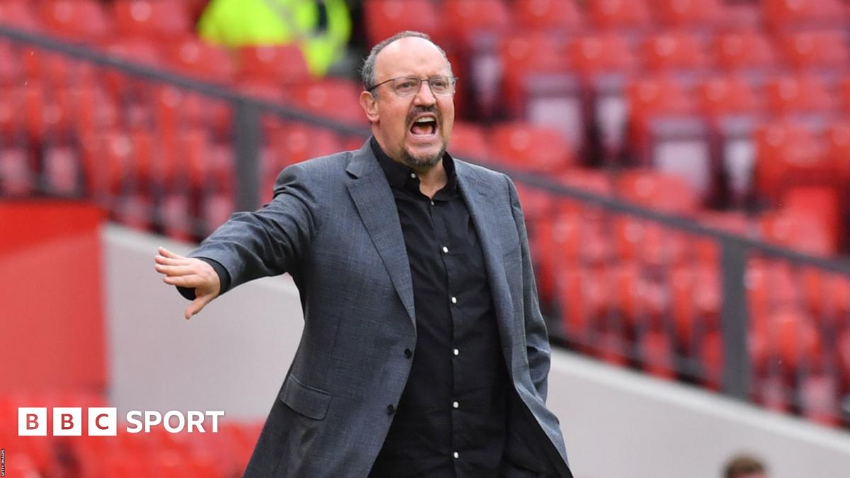 Manchester United 4-0 Everton: Troubling afternoon for new Toffees boss ...