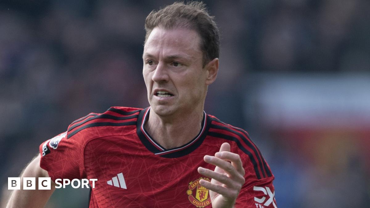 Jonny Evans: NI and Manchester United defender 'got a few more miles in the tank' - BBC Sport