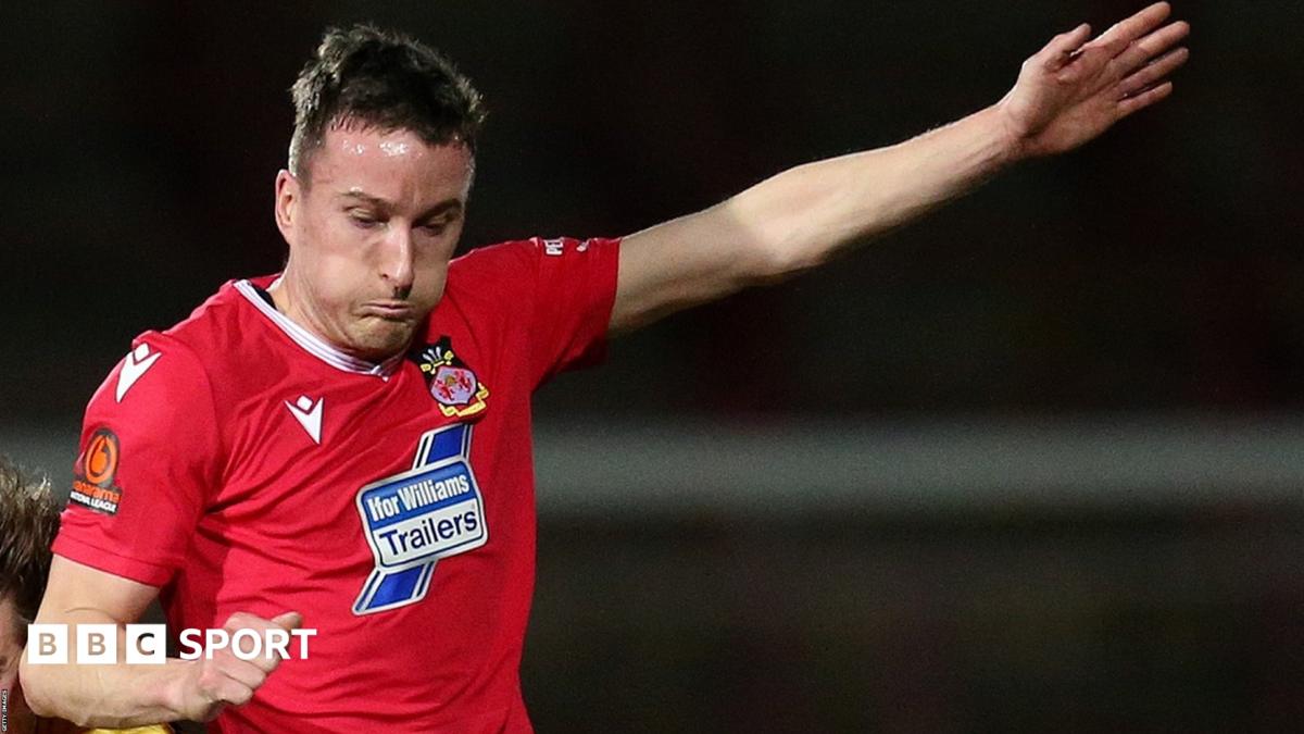 Wrexham 4-1 Wealdstone: Thomas strikes twice for hosts - BBC Sport
