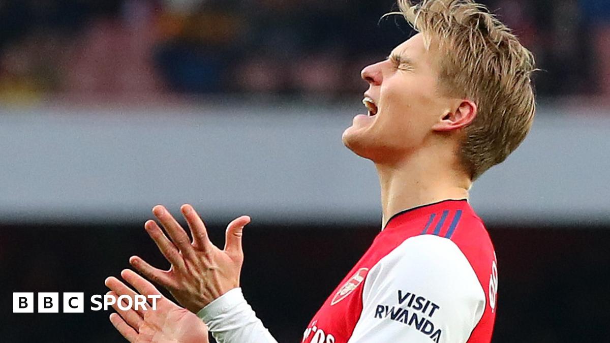 Arsenal 0-0 Burnley: Gunners held in Premier League stalemate - BBC Sport