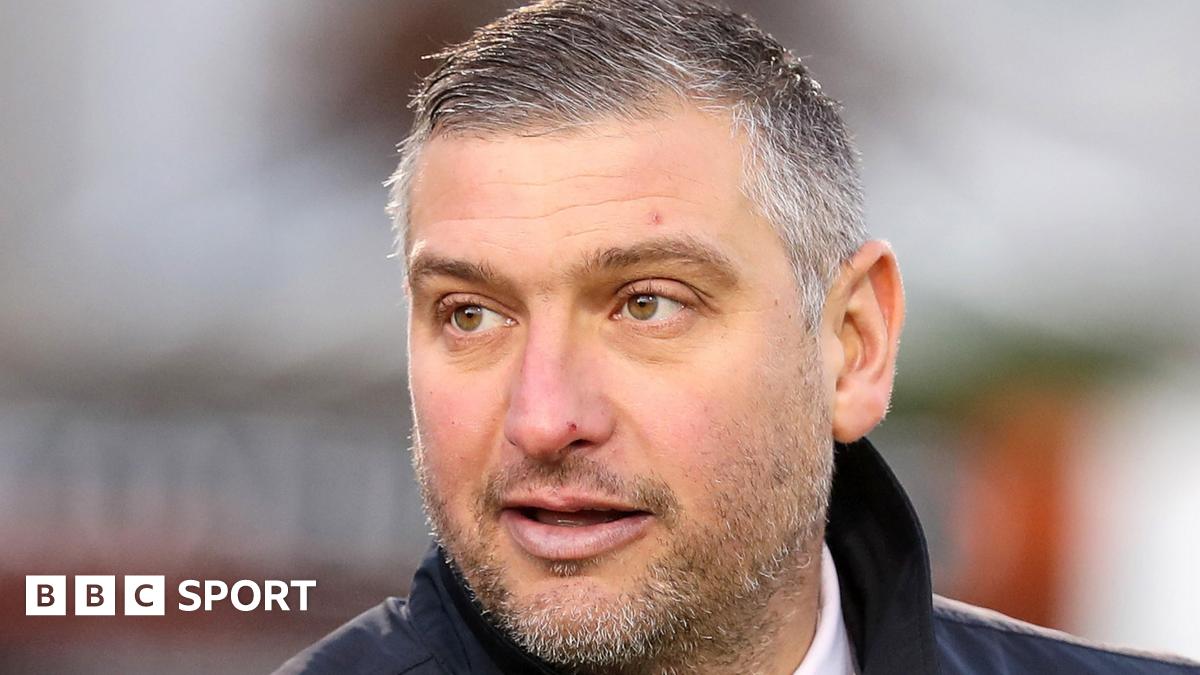 Matthew Tipton: Former Portadown boss named new Ards manager - BBC Sport