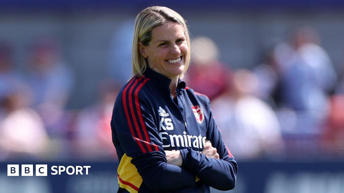 Kelly Smith: Arsenal legend named assistant coach - BBC Sport