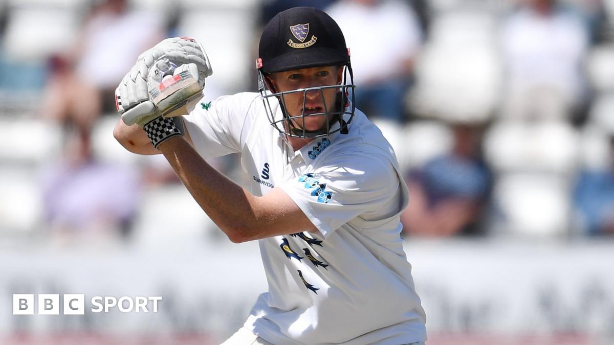 Luke Wells: Sussex batsman extends contract until 2019 - BBC Sport