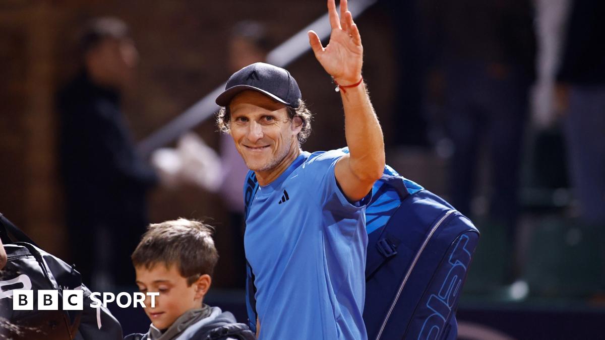 Diego Forlan: Ex-Man Utd striker beaten on professional tennis debut ...