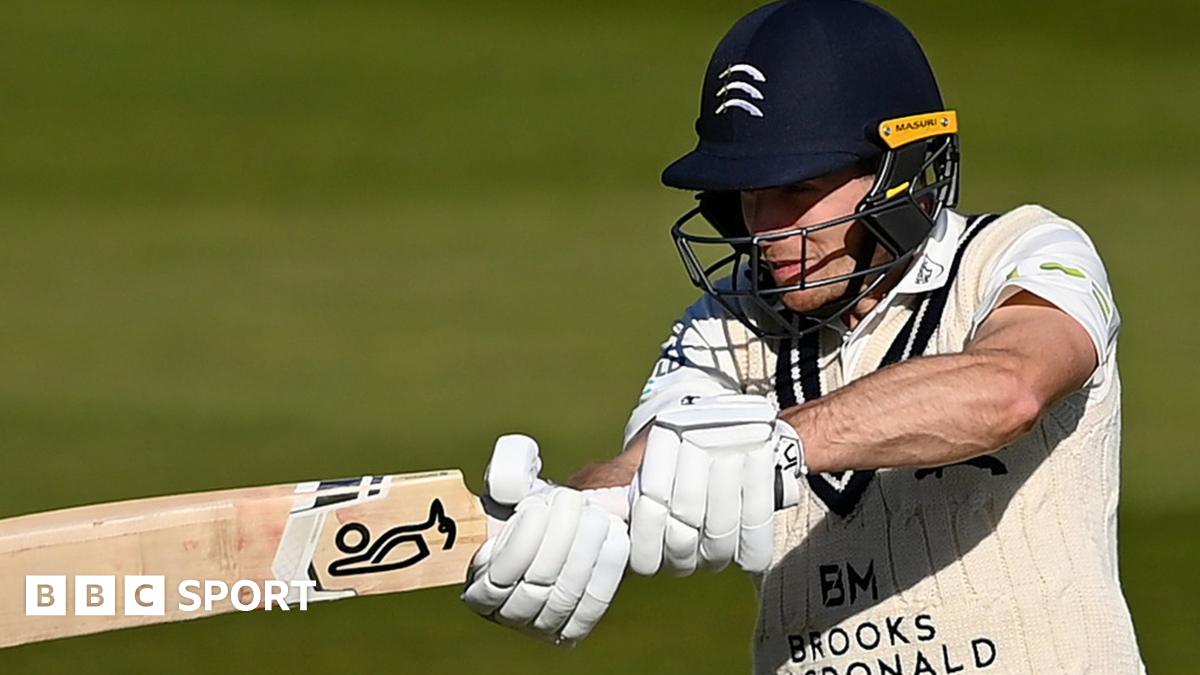 County Championship: Middlesex struggle against Gloucestershire despite ...