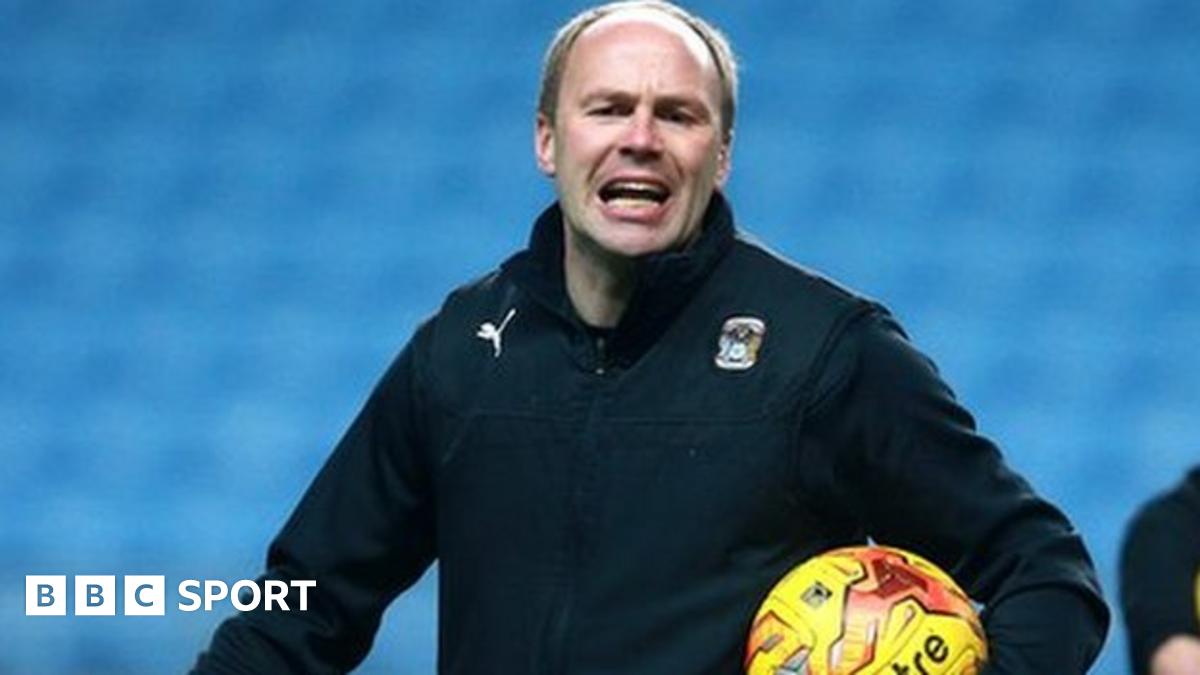 Coventry City: Neil MacFarlane leaves role as assistant manager - BBC Sport
