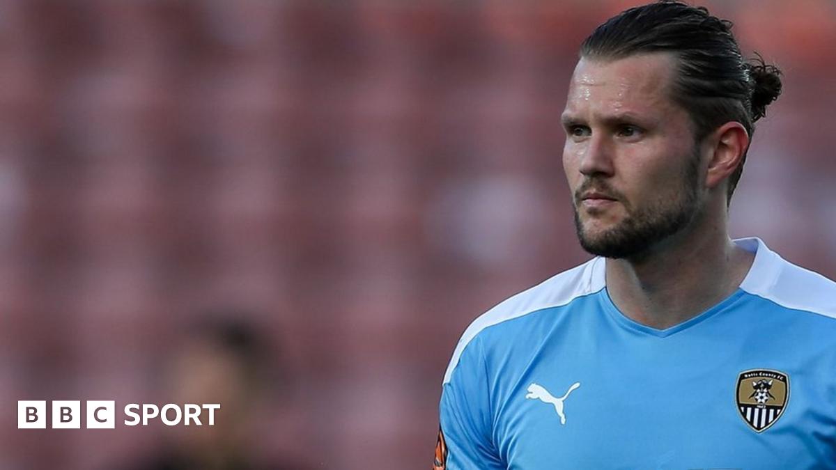 Jake Reeves: Stevenage sign midfielder after Notts County exit - BBC Sport