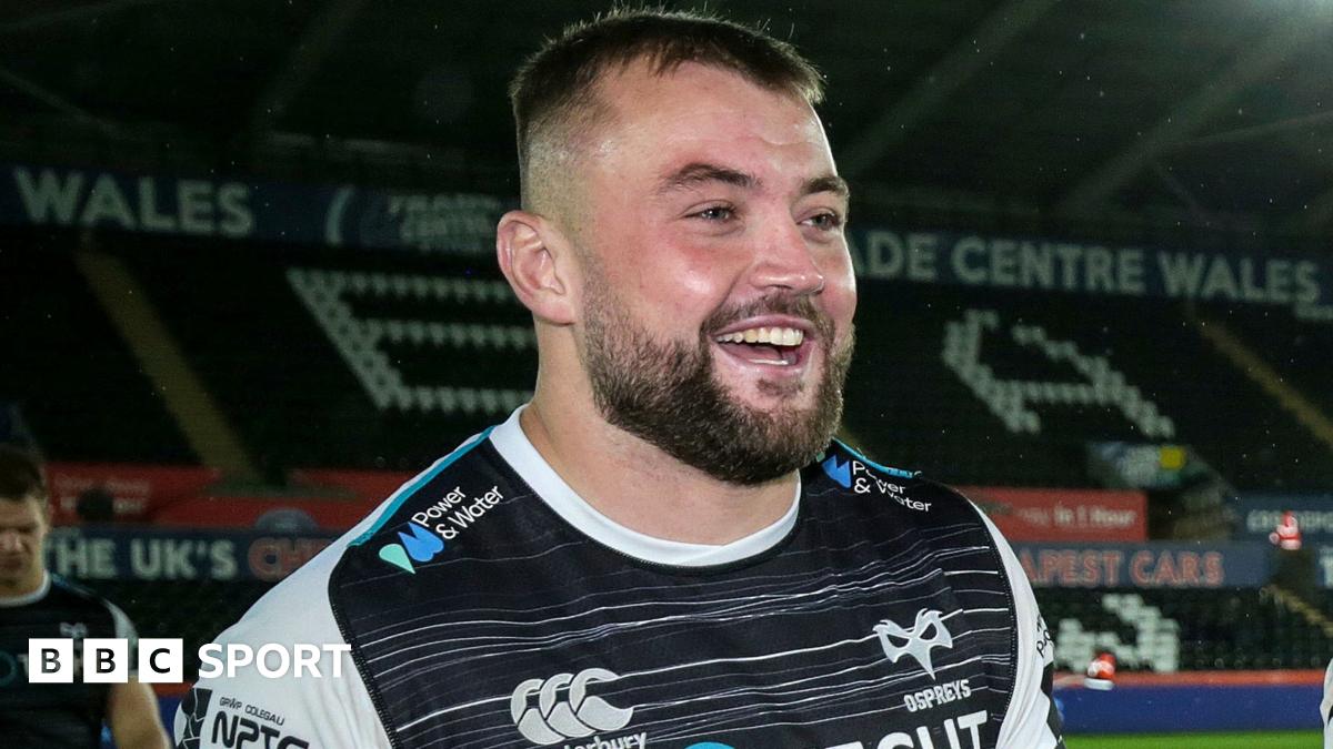 Ospreys hooker Sam Parry signs new contract until 2021 - BBC Sport