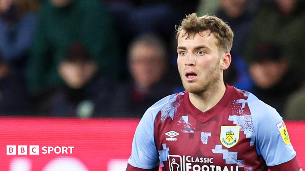 Jordan Beyer: Burnley sign Borussia Monchengladbach defender on ...