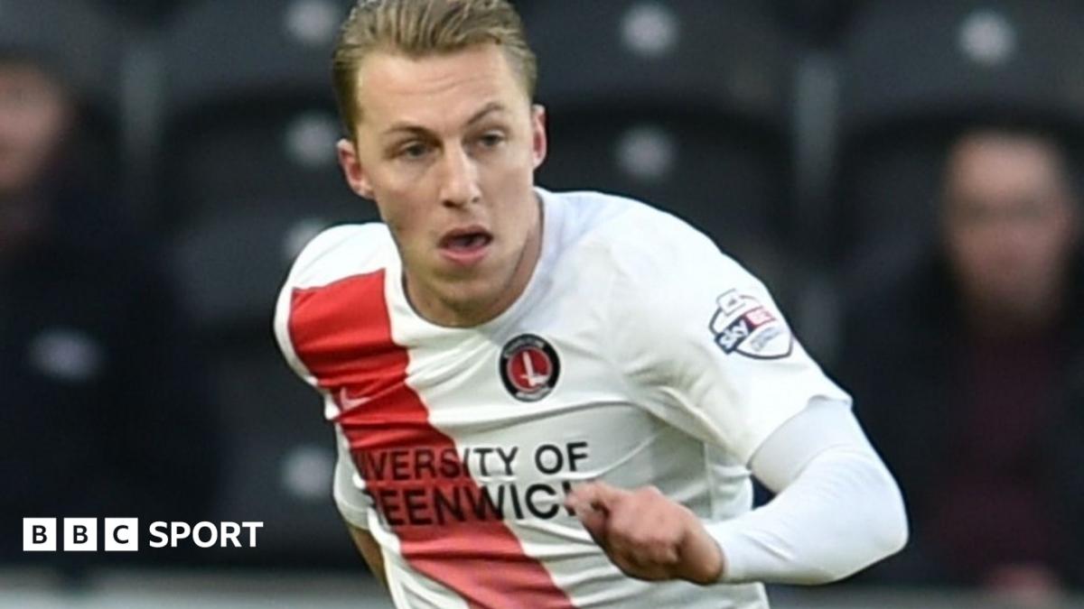 Charlton Athletic: Defender Chris Solly agrees new deal with League One ...