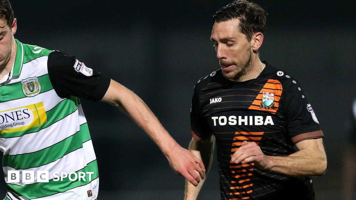Tom Champion: Boreham Wood sign former Barnet and Cambridge United ...