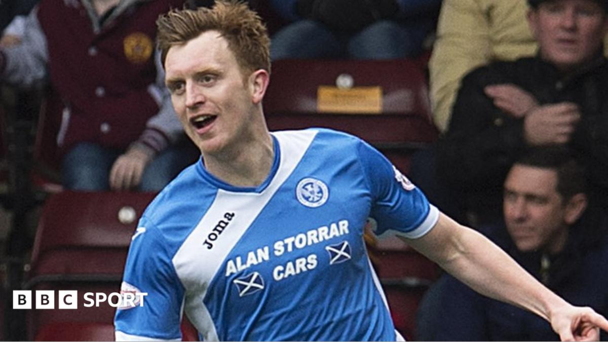 Liam Craig: St Johnstone midfielder signs new contract - BBC Sport