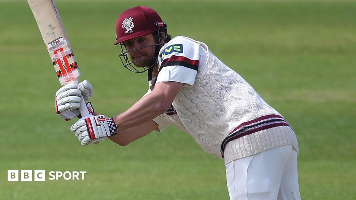 County Championship: James Hildreth hits 133 for Somerset - BBC Sport